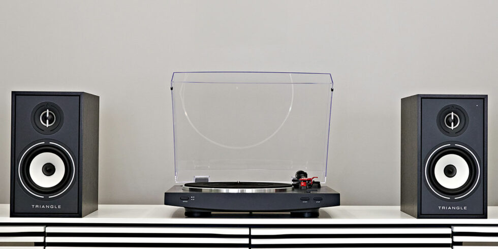 How to Play Vinyl Records: Getting the Most Out of Your Turntable