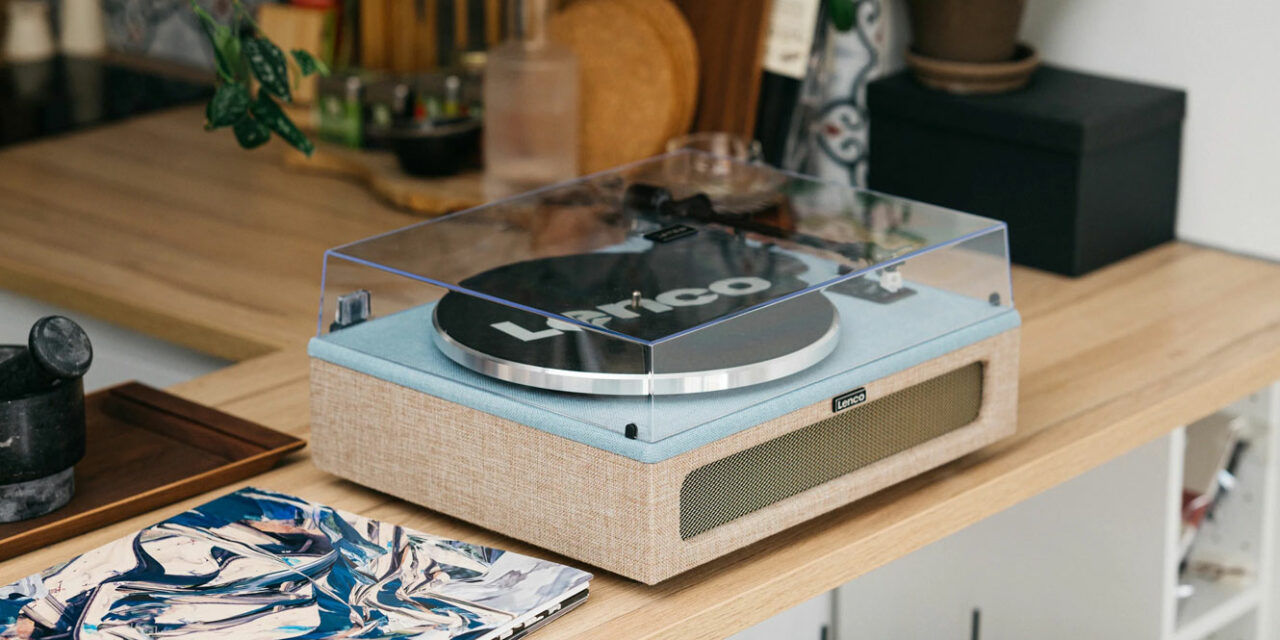 The 9 Best Record Players for Beginners | AV.com Blog